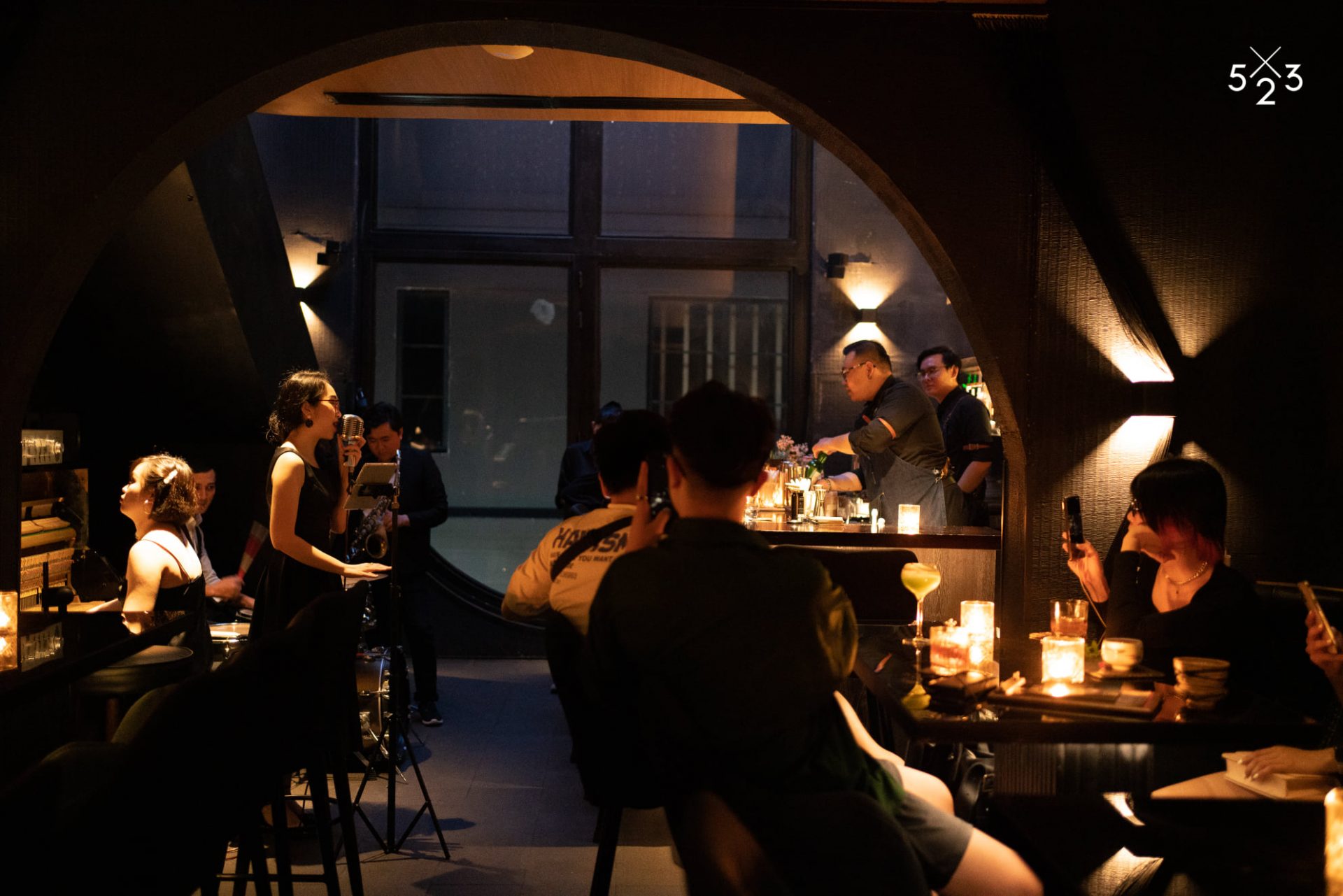 5 Quán cocktail bar đậm chất trời Âu giữa lòng Sài Gòn