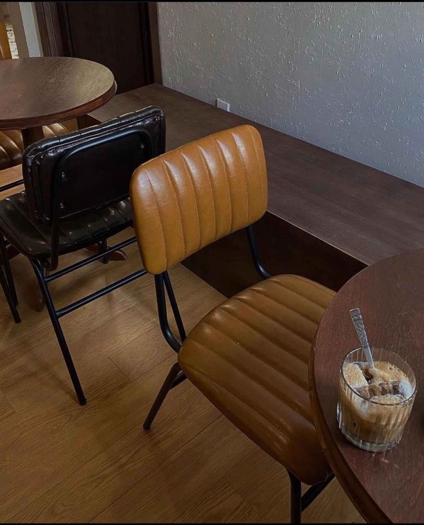 Room44 Caffe - Một quán cà phê nhỏ xinh ở Quận 1 nép mình sau chung cư ...