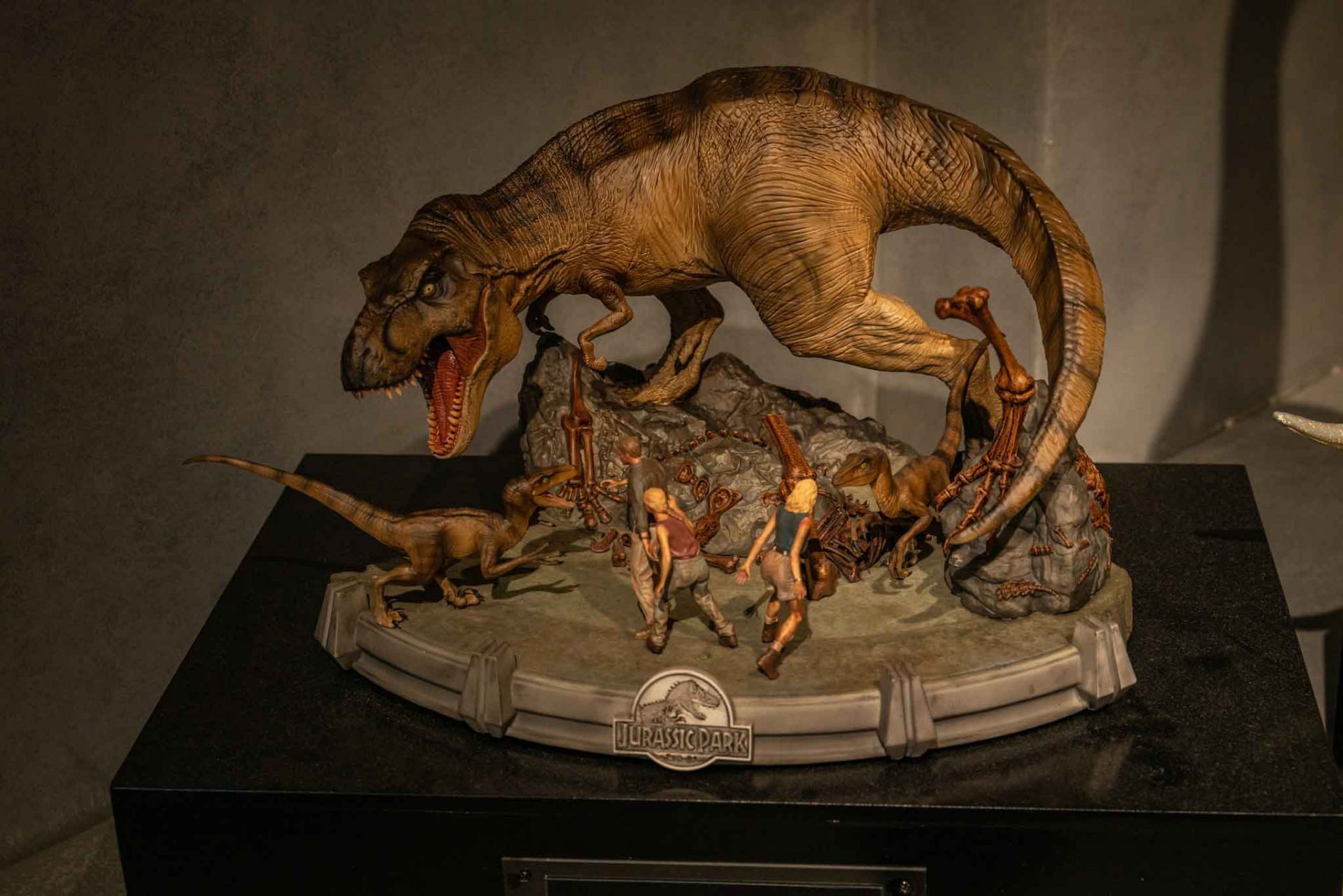 SAURUS Coffee & Gallery - Quán cafe theo concept khủng long có 102 tại ...