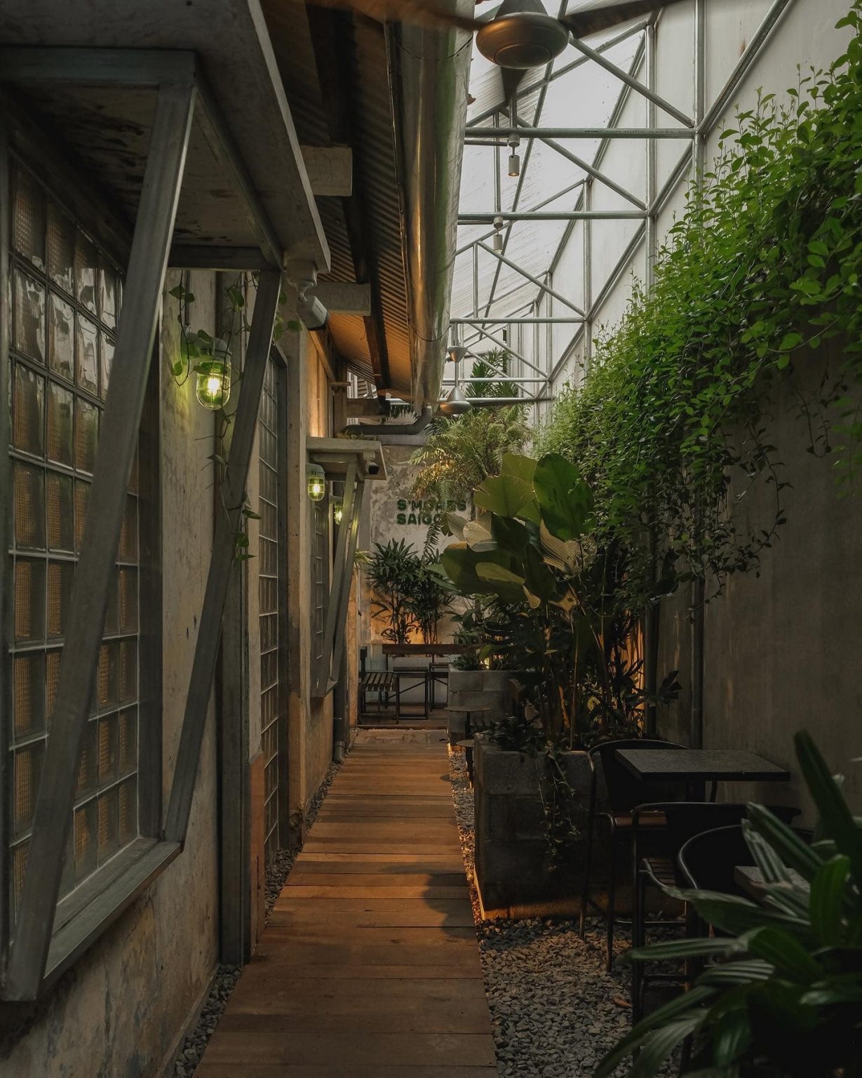 S’mores Saigon Caffè - Quán cafe với phong cách mới lạ mà gẫn gũi - Nhà ...