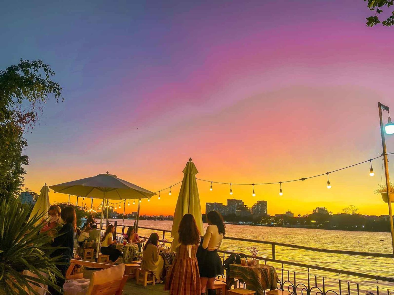 Sunset View Coffee - quán cà phê ngắm hoàng hôn tại Bình Thạnh - 1 phút ...