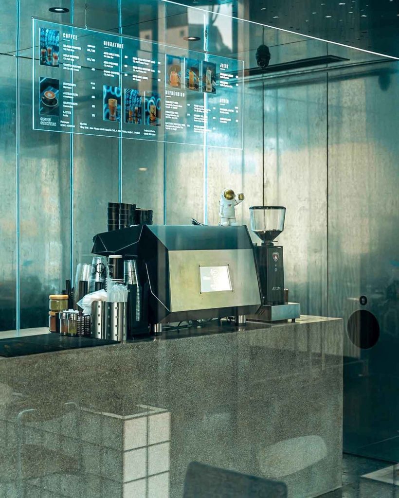 SOSO STATION - Quán cafe sở hữu hiệu ứng ánh sáng vô cực và tông màu ...