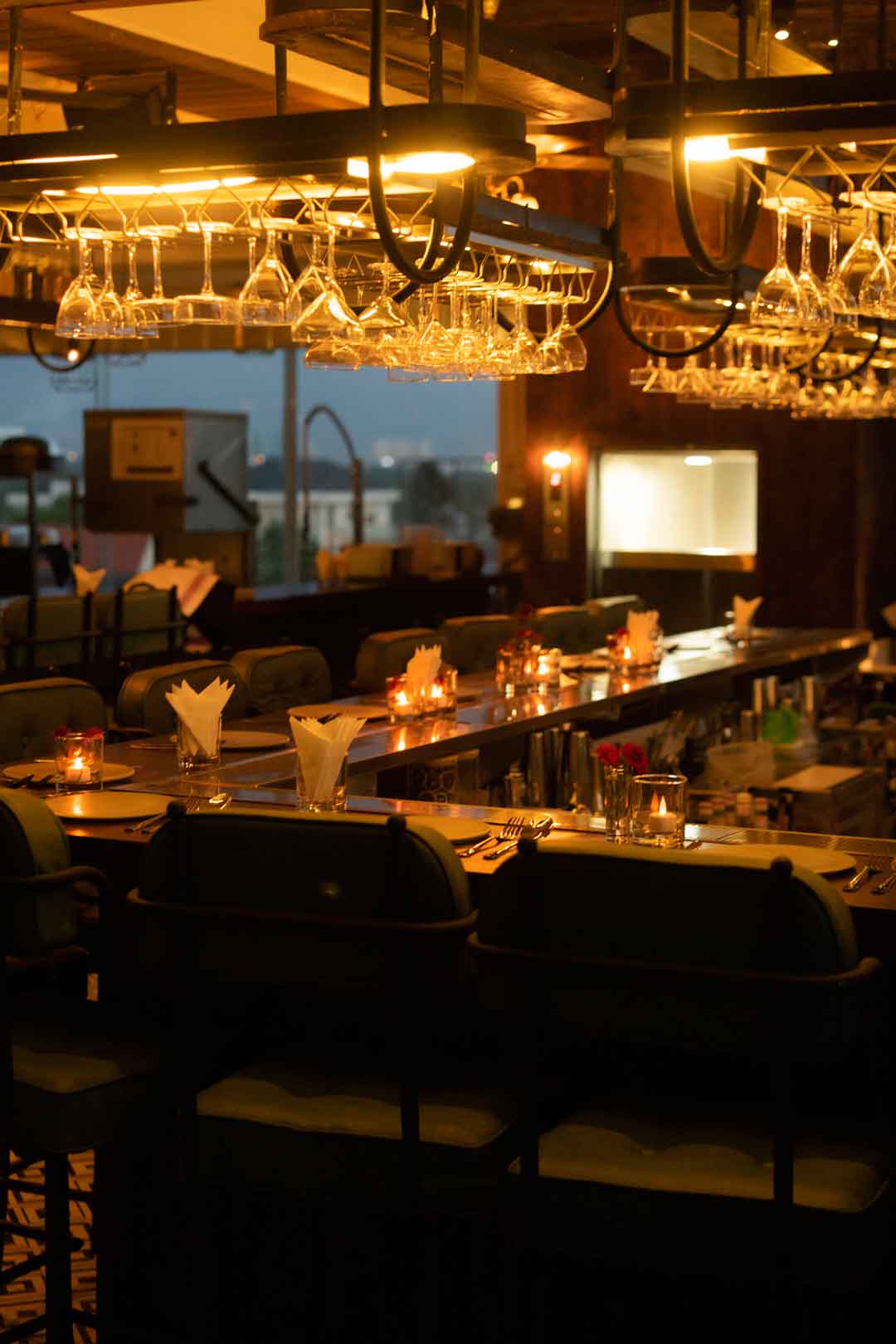 Bật Mí 9 Quán Bar Chill Sài Gòn Cho Bạn Tận Hưởng Nightlife Cực Chất ...