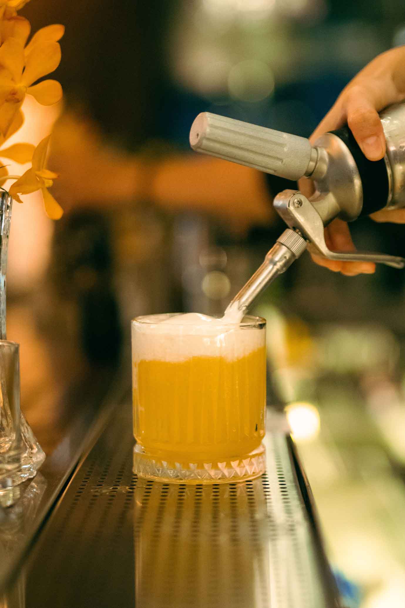 Bar hẹn hò quận 2: Khám phá những địa điểm lãng mạn cho các cặp đôi - 1 ...