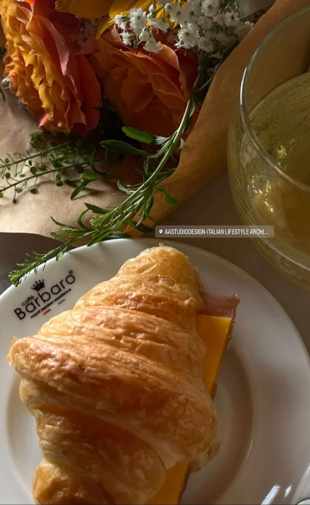 Caffe Barbaro - Quán Cafe Hồ Bơi Cho Mùa Hè Ở Sài Gòn - 1 phút Sài Gòn