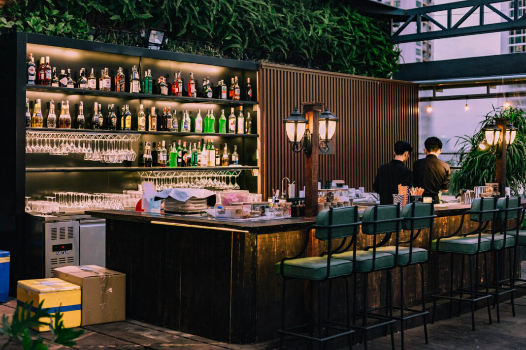 Moira Bar & Eatery - Chốn ẩn mình vào những lúc tâm trạng chậm tan - 1 ...