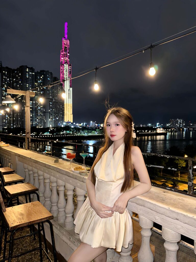 Top 20 quán cafe rooftop ở Sài Gòn chill về ban đêm - 1 phút Sài Gòn